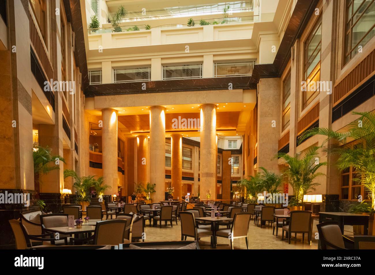 Asia, Singapore, The Fullerton Hotel, Ground Floor Lobby Area Stock Photo - Alamy
