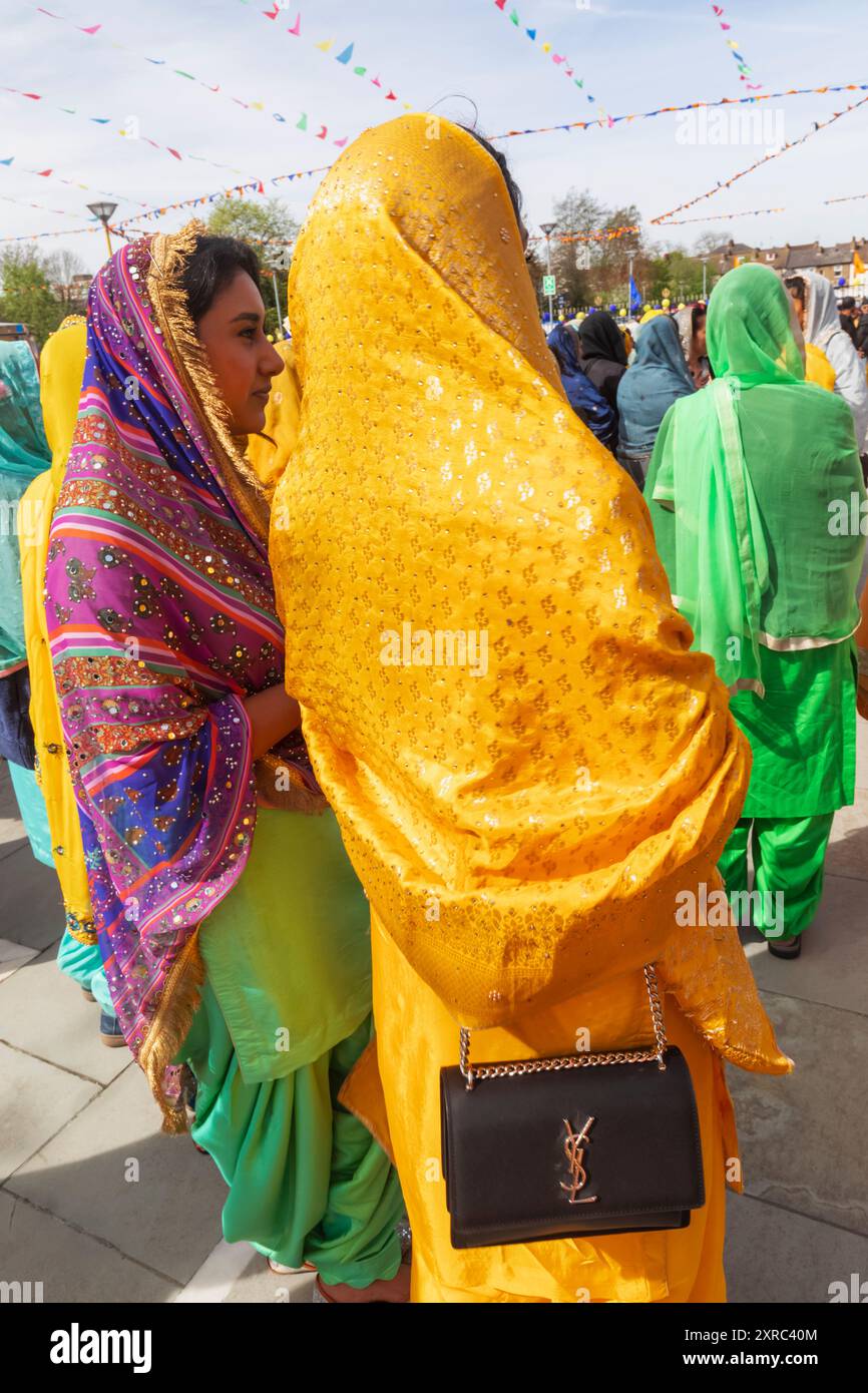 Sikh women hi-res stock photography and images - Alamy