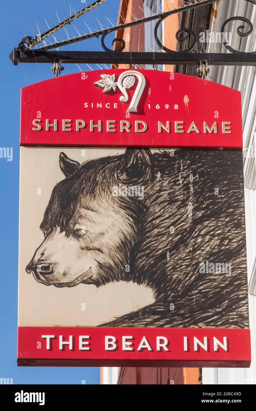 England, Kent, Faversham, West Street, The Shepherd Neame Bear Inn Pub ...