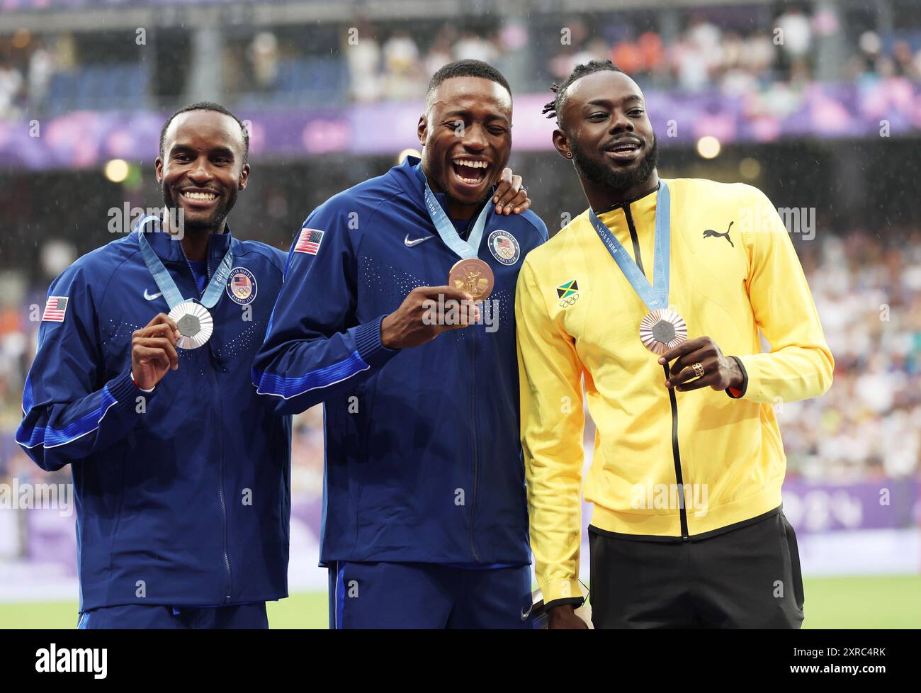 Paris, France. 09th Aug, 2024. Men's 110m hurdles gold medalist Grant Holloway of the U.S. (C ...