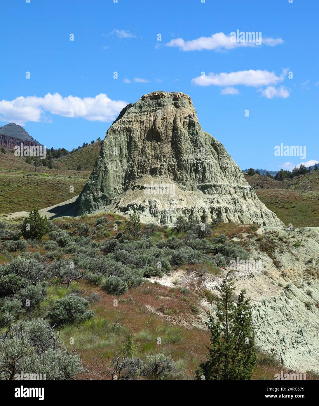 John Day Fossil Beds National Monument in Central Oregon: Story in ...