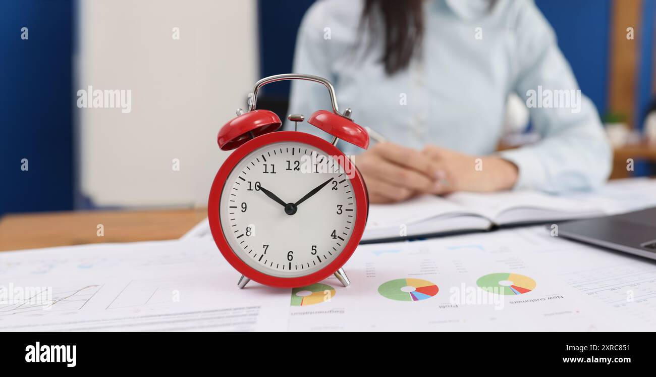 Time calendar alarm document hi-res stock photography and images - Alamy