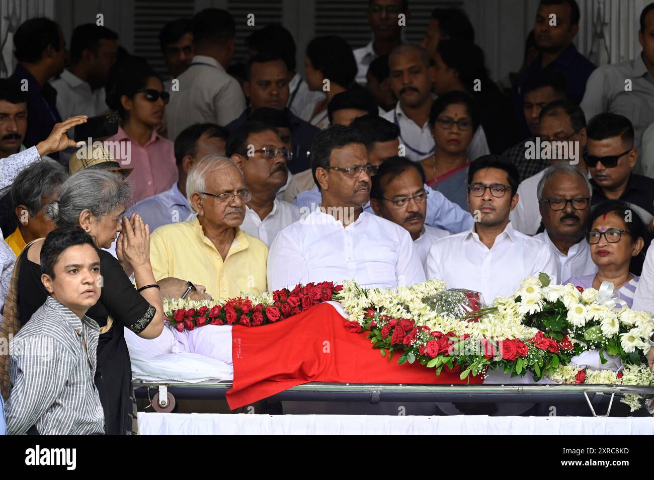 KOLKATA, INDIA - AUGUST 9: The mortal remains of former chief minister ...