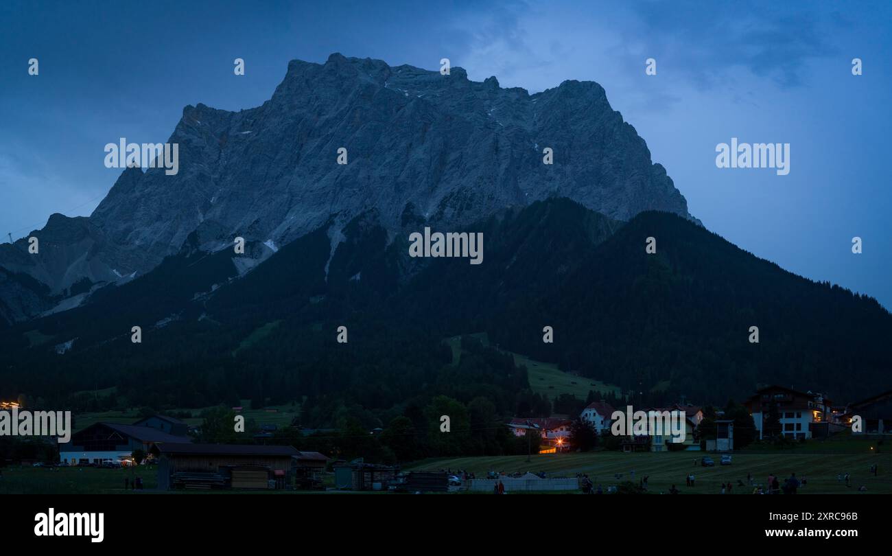 Arena zugspitze hi-res stock photography and images - Alamy
