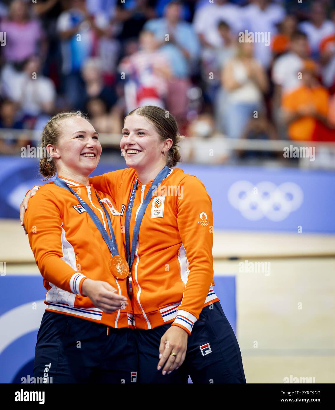 SAINT-QUENTIN-EN-YVELINES - Lisa van Belle and Maike van der Duin during the presentation of ...