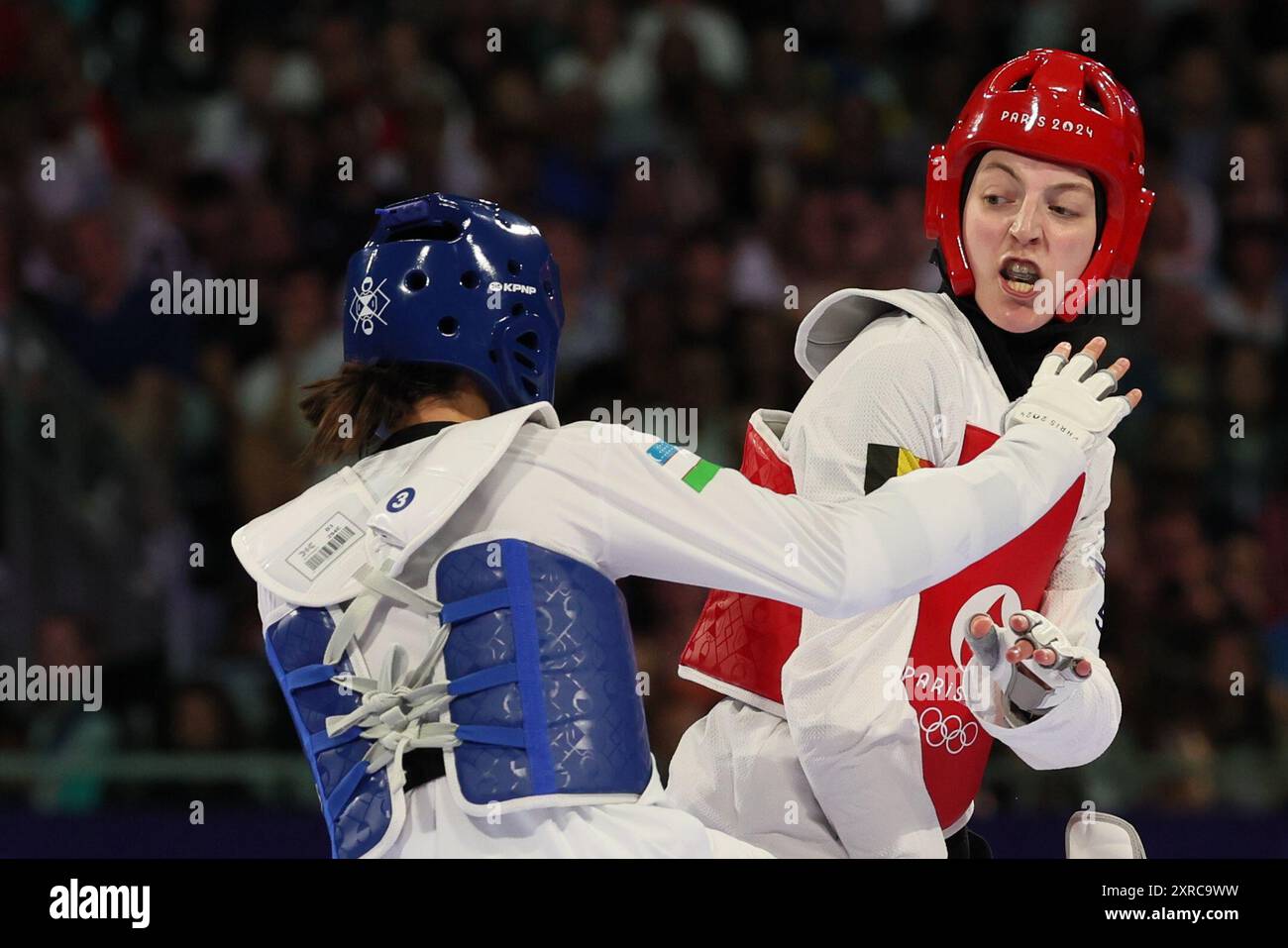 Paris, France. 09th Aug, 2024. Belgian taekwondoka Sarah Chaari (red ...