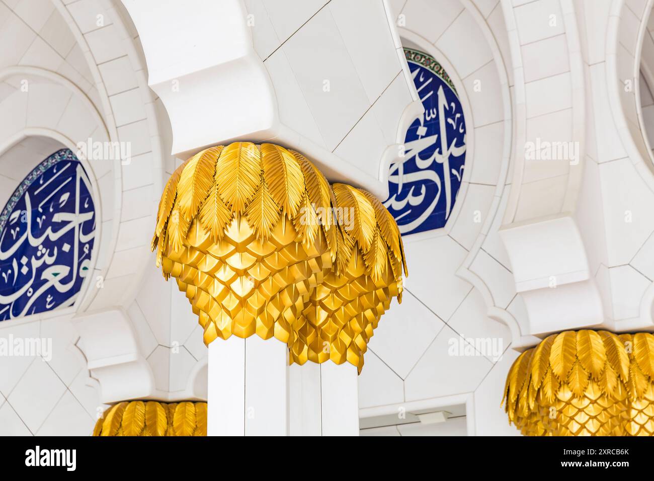 Decorated columns, Sheikh Zayed Mosque, Abu Dhabi, United Arab Emirates ...