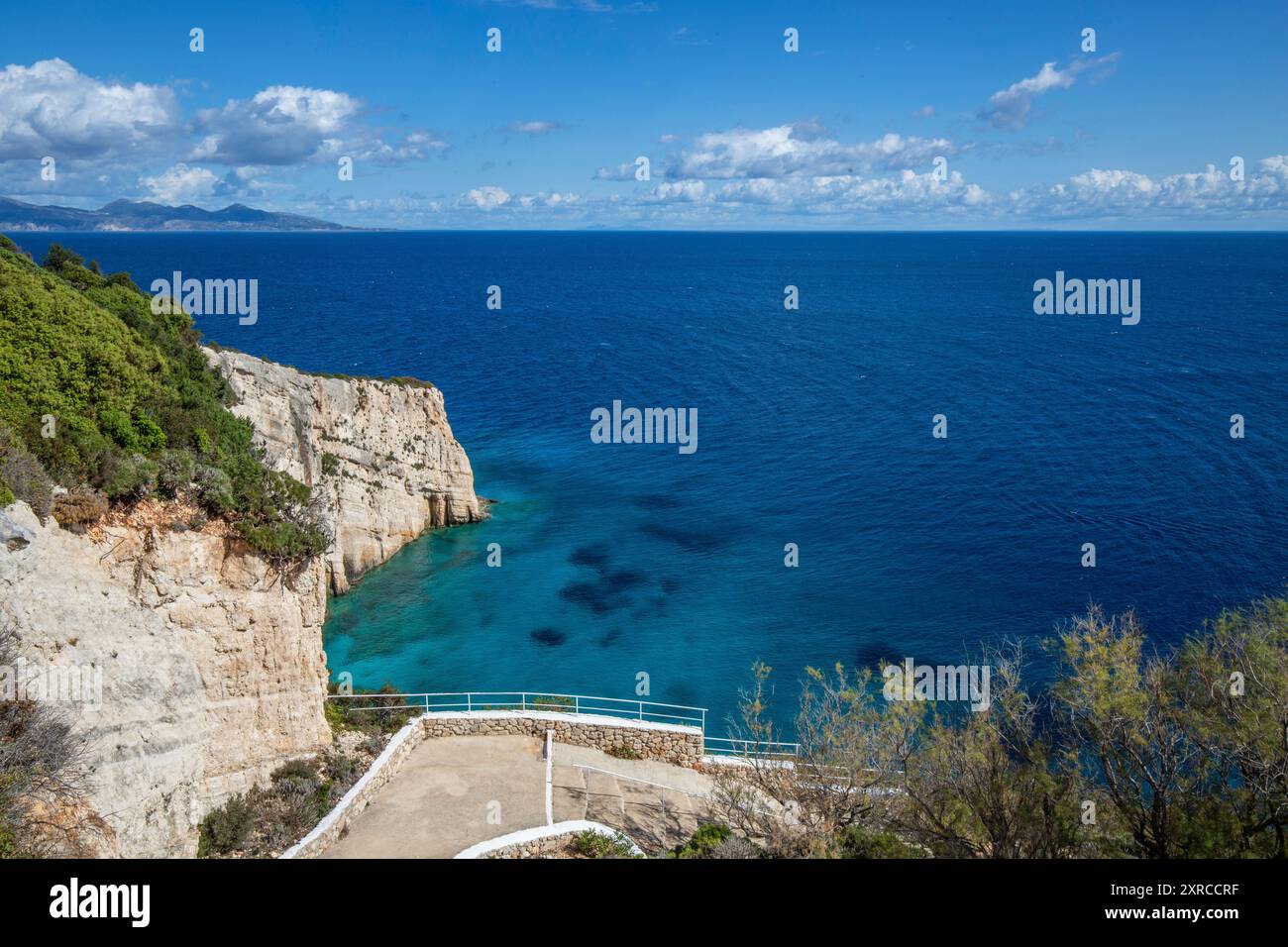 Waterside view greek islands hi-res stock photography and images - Alamy