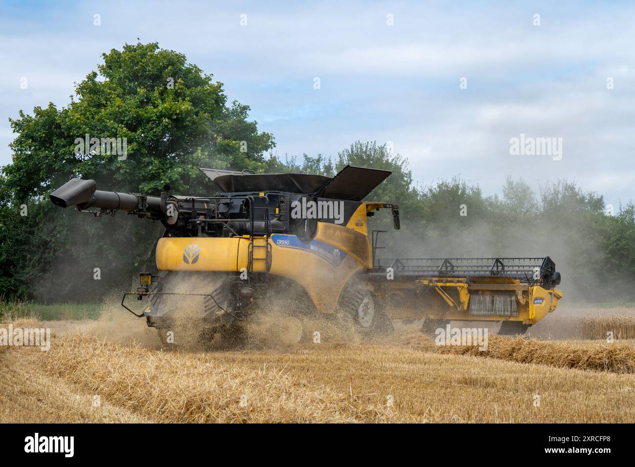 New Holland CR9.90 twin rotor combine harvester Otley Suffolk Stock ...