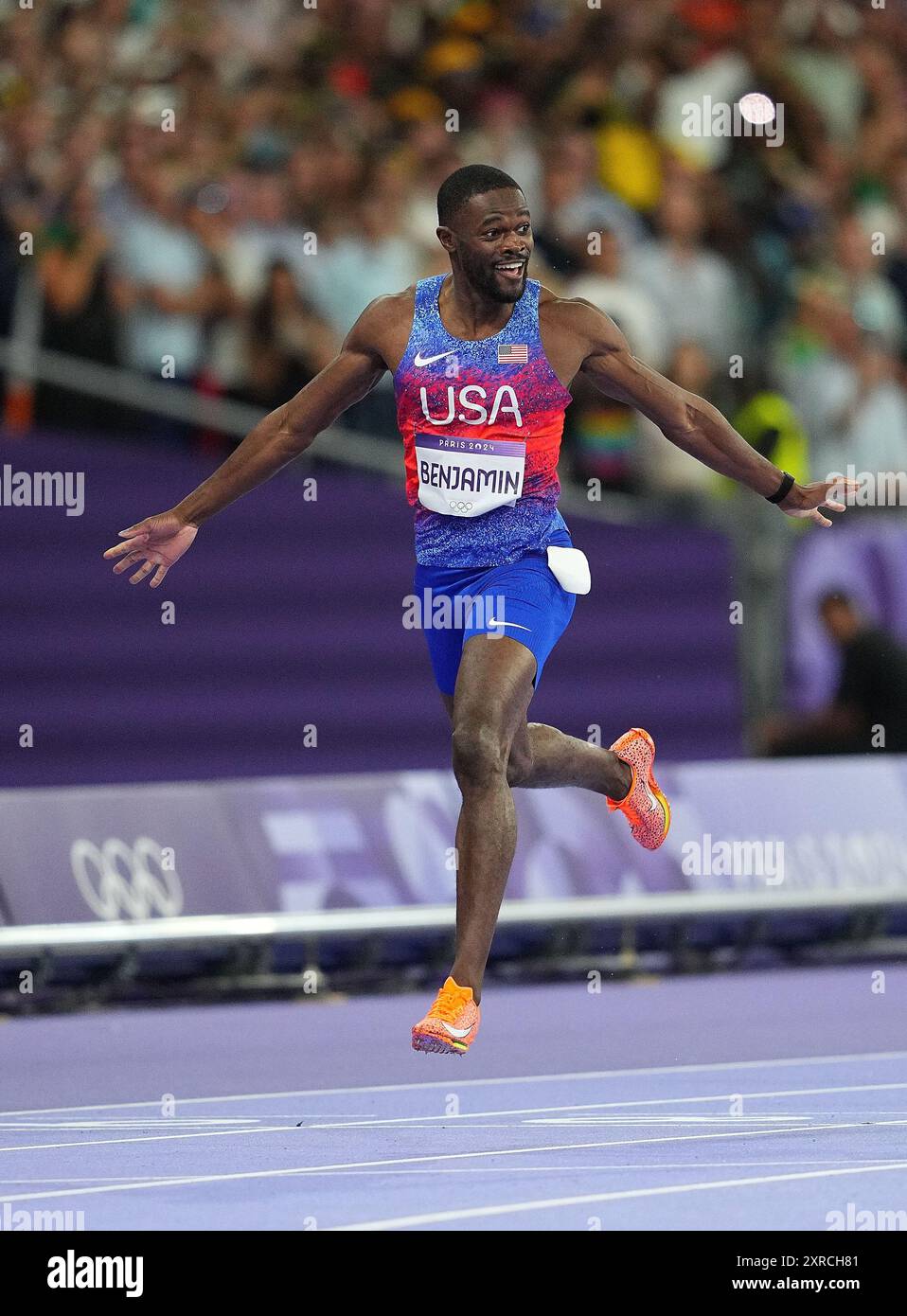 Paris, France. 9th Aug, 2024. Rai Benjamin of the United States crosses ...