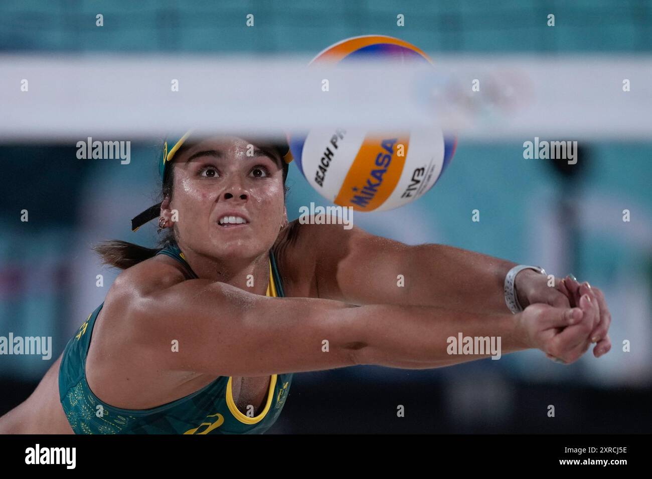 Australia's Mariafe Artacho del Solar returns a ball in the women's ...