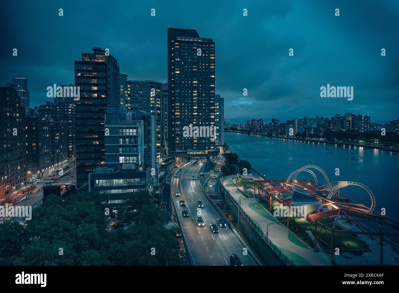 View of FDR Drive at night from the Queensboro Bridge, Manhattan, New ...