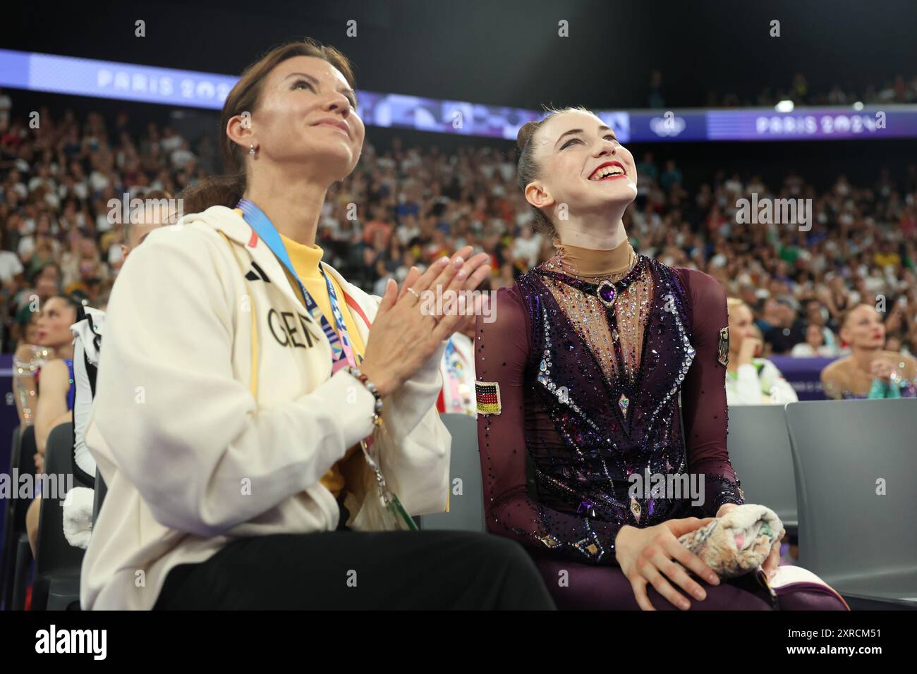 Rhythmic gymnastics yulia raskina hi-res stock photography and images ...