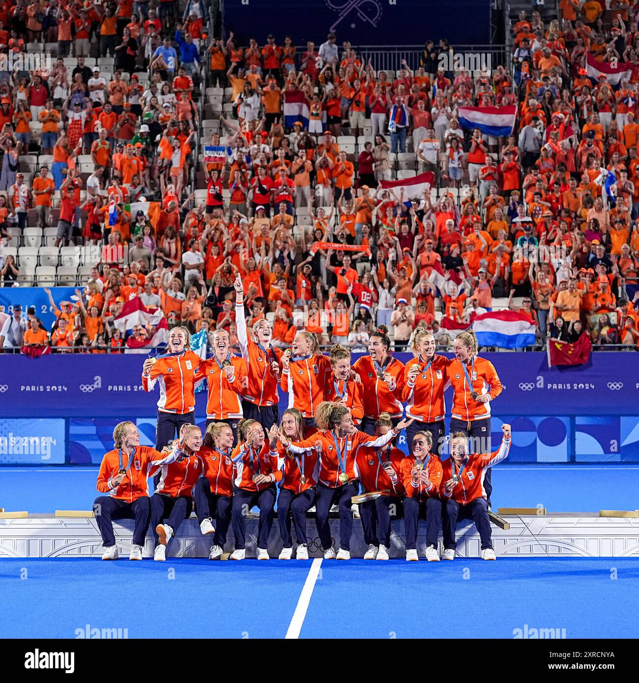 PARIS, FRANCE - AUGUST 9: Team Netherlands (Anne Veenendaal, Luna Noa ...