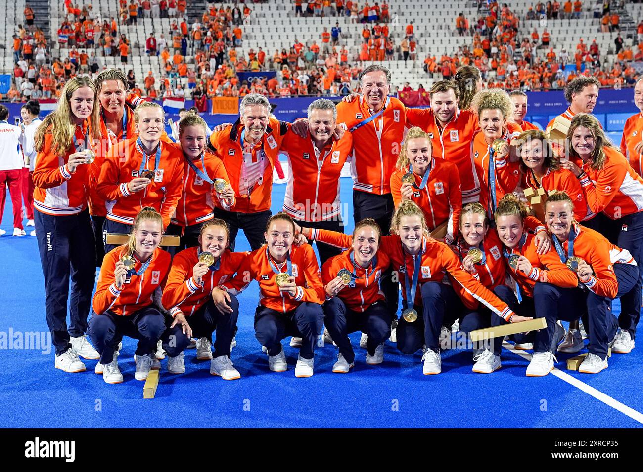 PARIS, FRANCE - AUGUST 9: Team Netherlands (Anne Veenendaal, Luna Noa ...