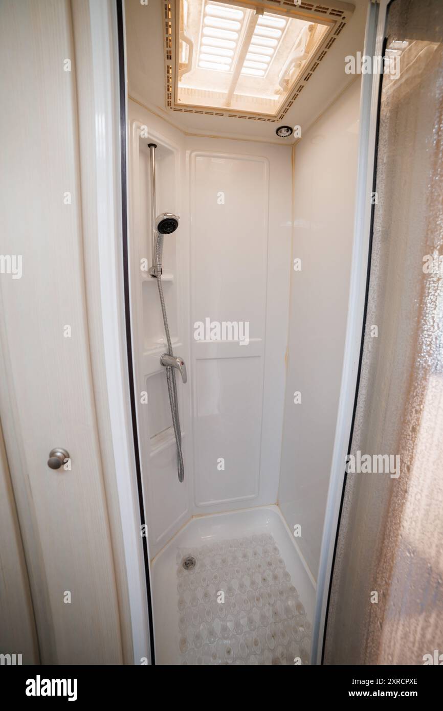 Cozy Caravan Interior with Fully Equipped bathroom. Ideal for Glamping ...