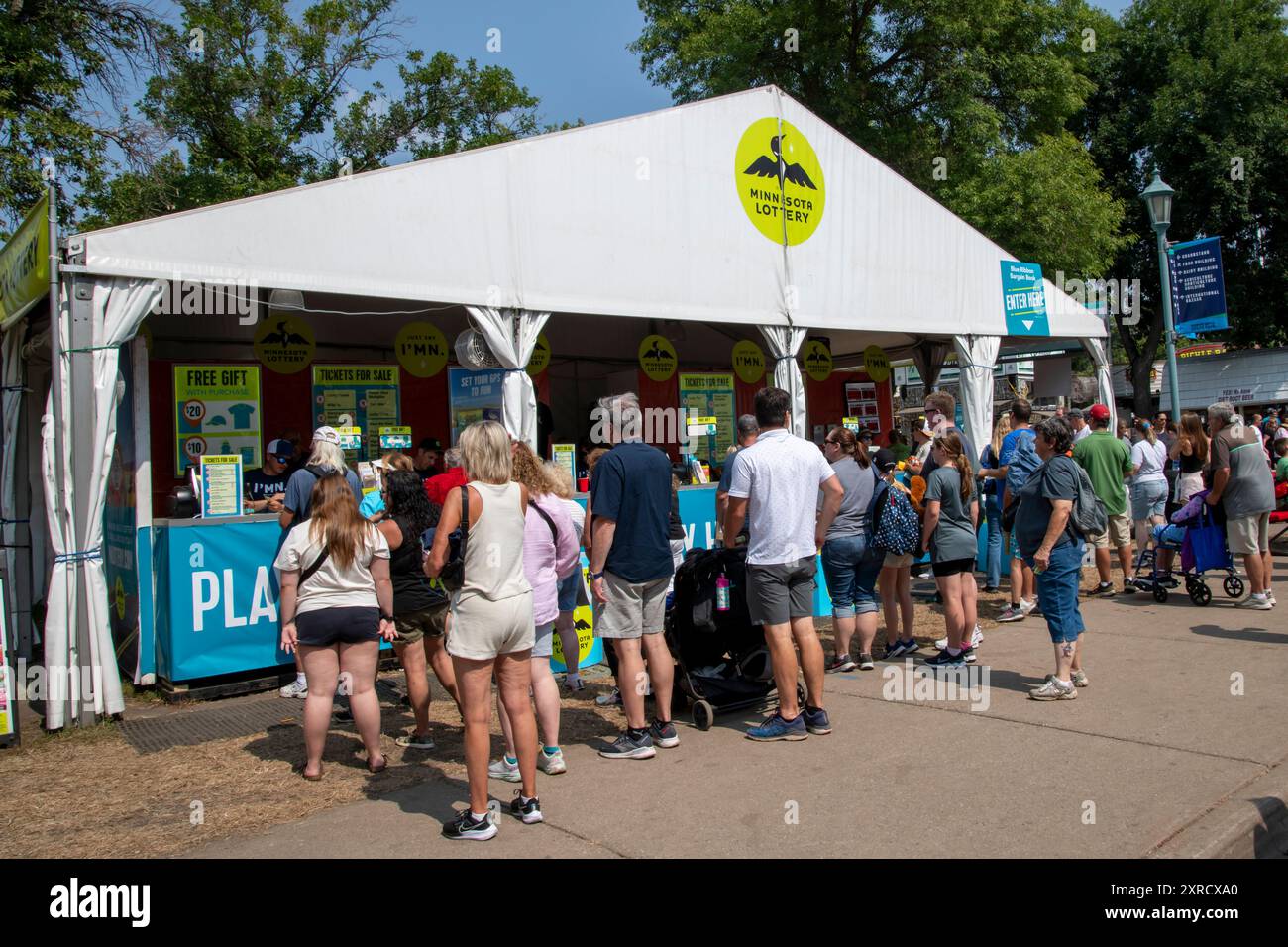 St. Paul, Minnesota. People lined up to buy lottery tickets at the ...
