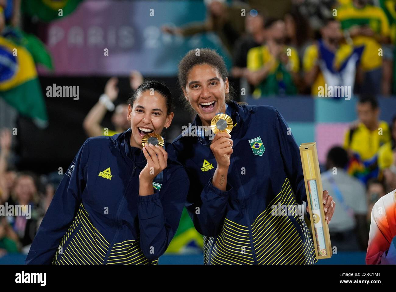 Brazil's Eduarda "Duda" Santos Lisboa, left, and Brazil's Ana Patricia ...