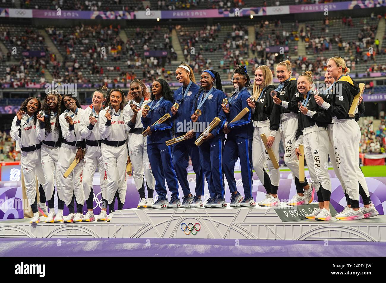 Gold medalists of Team United States, Silver medalists of Team Great ...