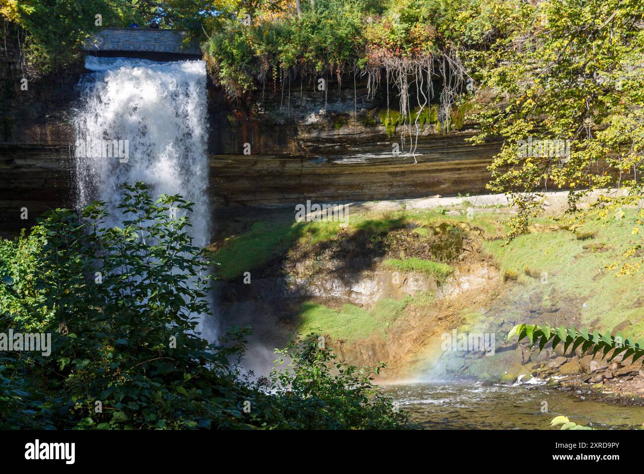 The Minnehaha falls at Minnehaha Regional Park in Minneapolis ...