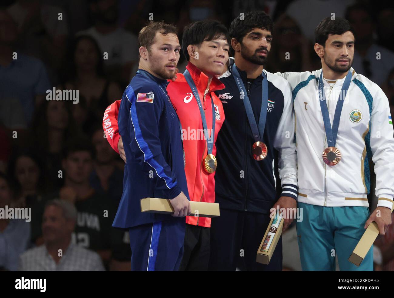 Paris, France. 09th Aug, 2024. From L to R: Spencer Lee of the US ...
