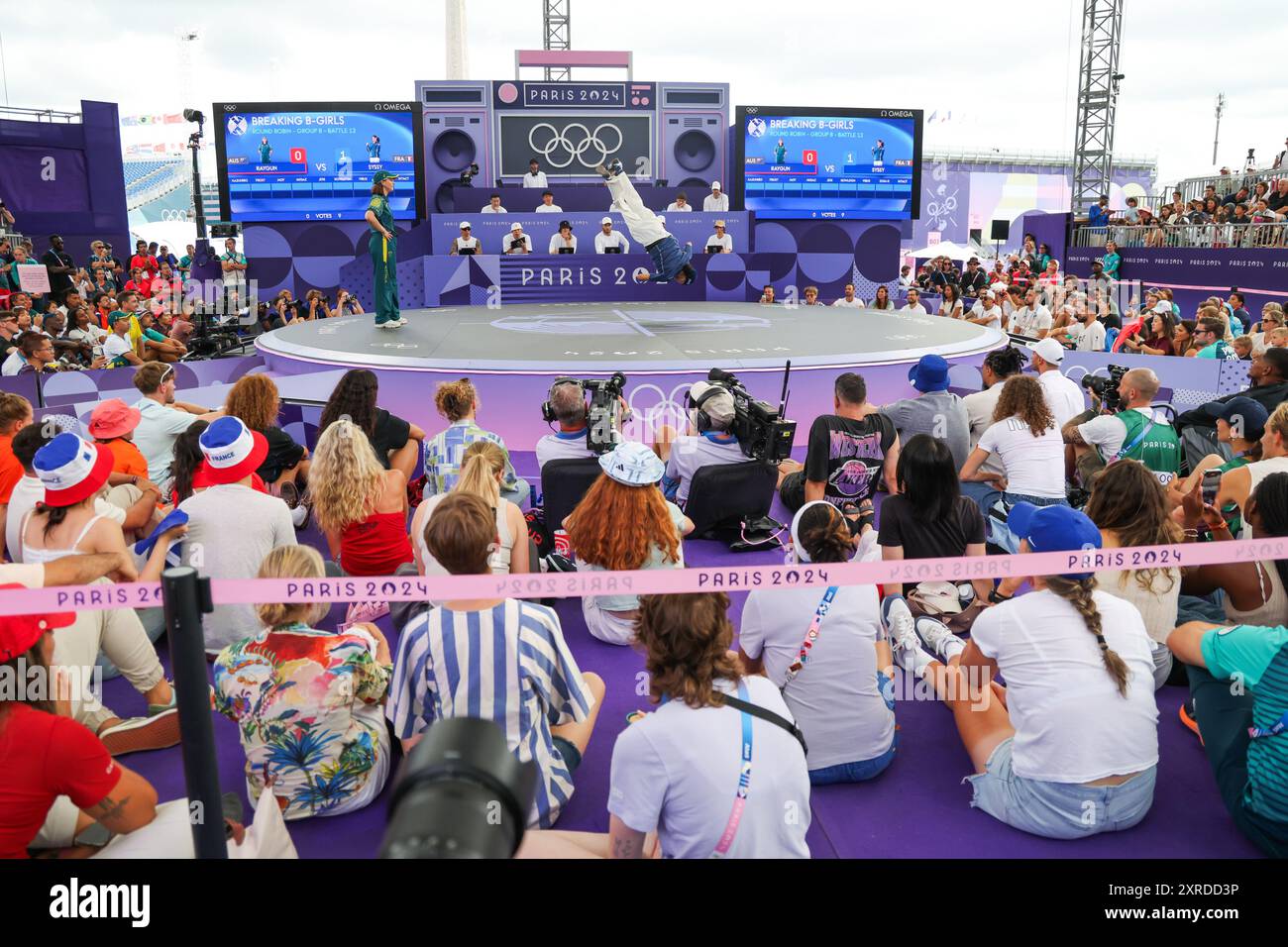 Paris, France. 9th Aug, 2024. (L to R) RAYGUN (AUS), SYSSY (FRA ...