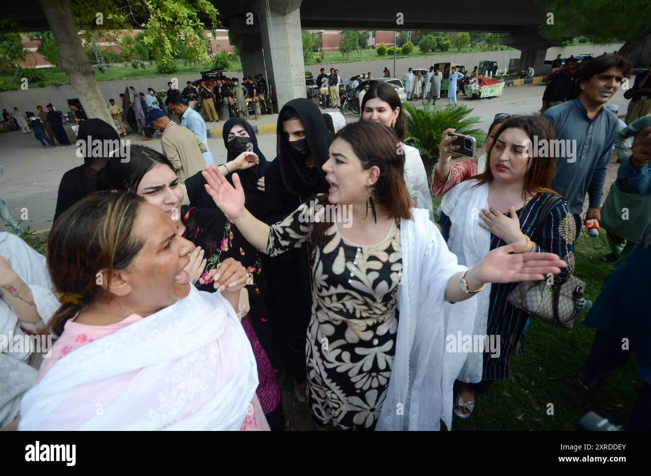 Peshawar, Peshawar, Pakistan. 9th Aug, 2024. Transgender Community ...