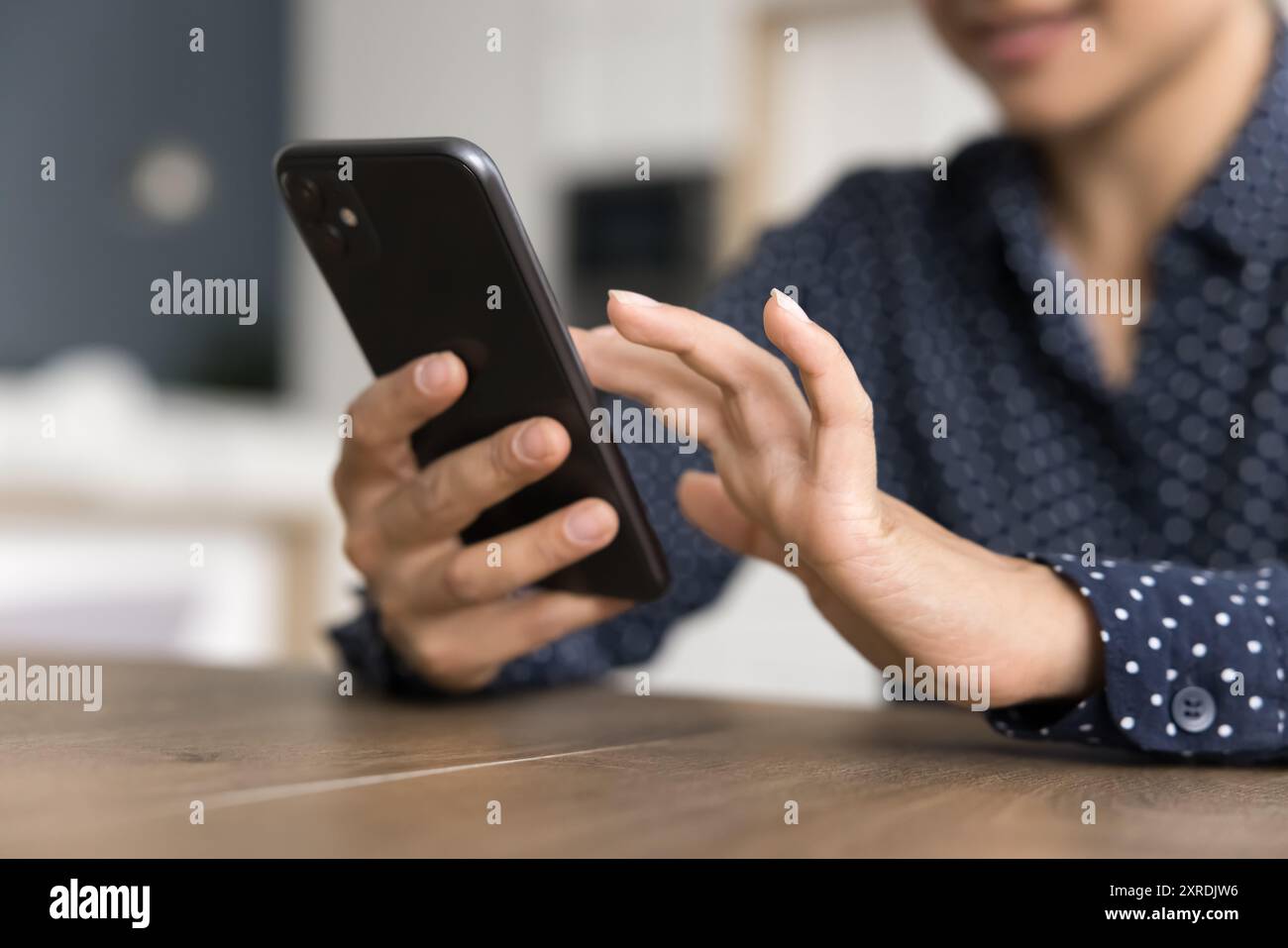 Phone hands scroll woman hi-res stock photography and images - Alamy