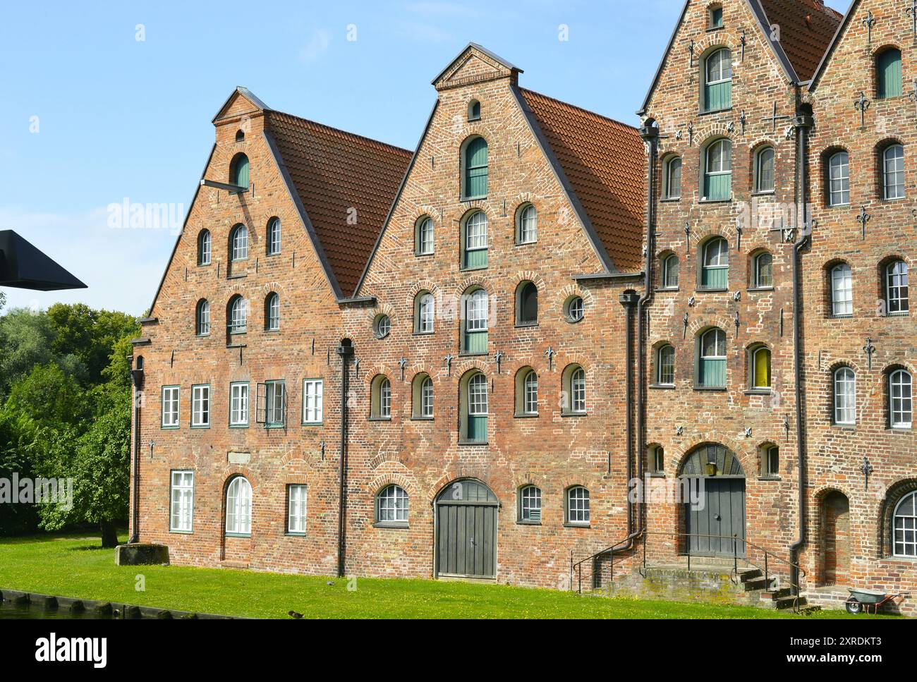 Old salt warehouses next to the canal in the city of Lübeck, Germany ...