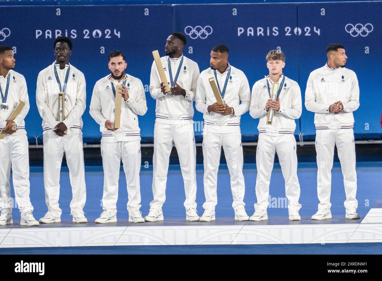 Paris, France. 09th Aug, 2024. France's silver medallists pose on the ...