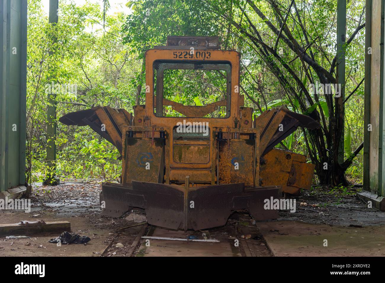 Bauxite mining hi-res stock photography and images - Alamy