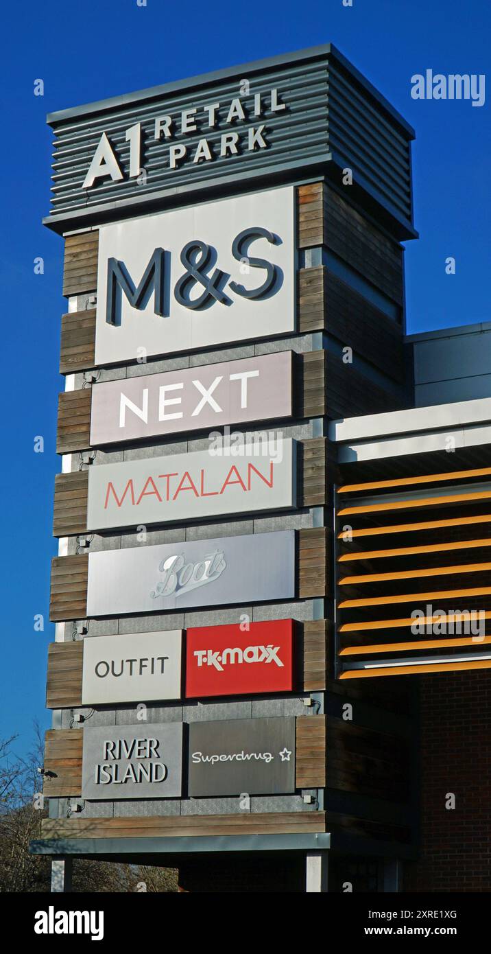 Mall logos hi-res stock photography and images - Alamy