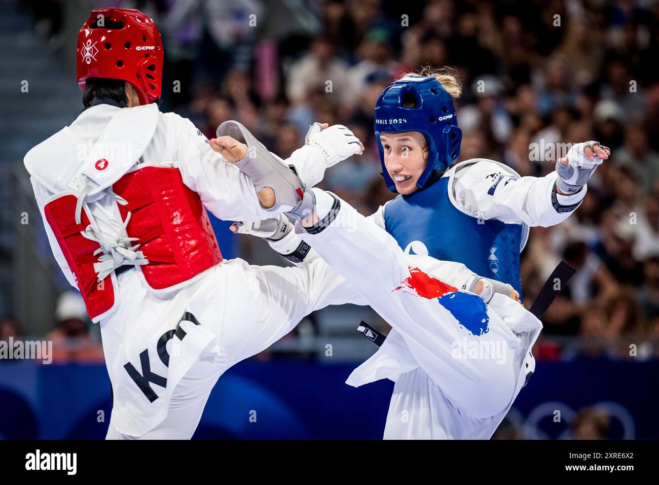 Paris, France. 10th Aug, 2024. L-R Lee Da-Bin (KOR) and Petra Stolbova ...
