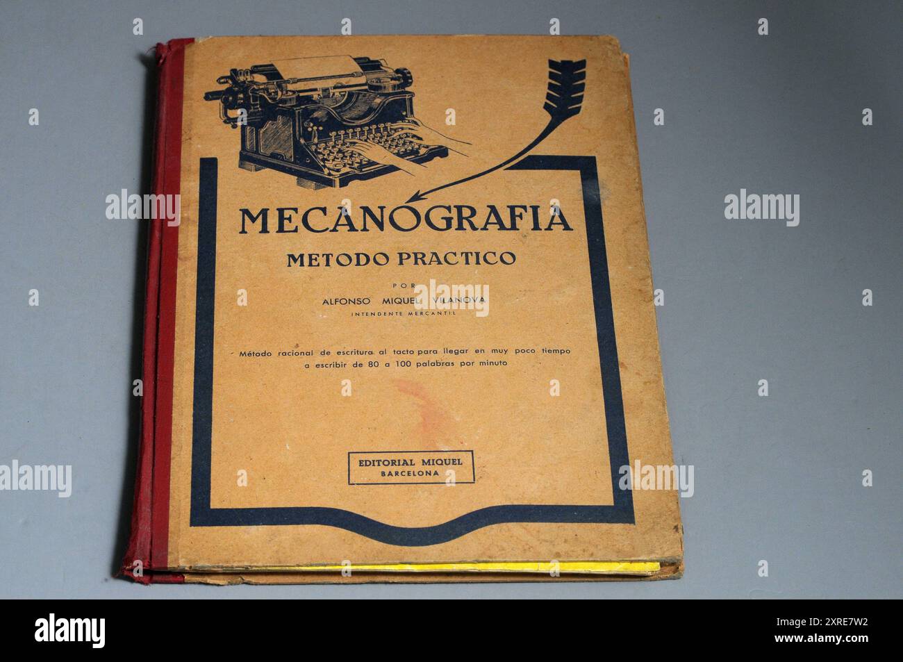 typing course, typing, typing book, 50s, 60s Stock Photo - Alamy