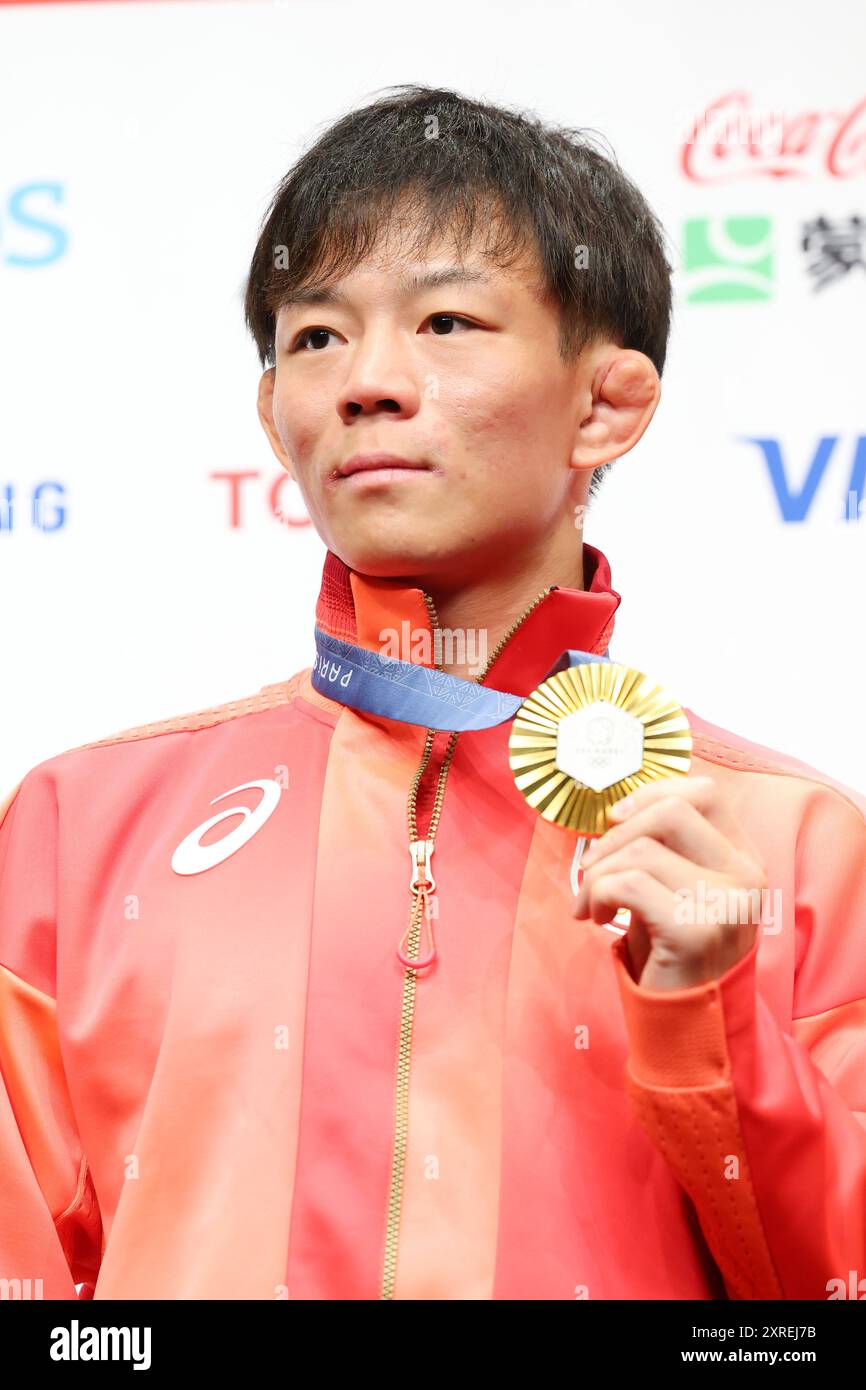 Paris, France. 10th Aug, 2024. Rei Higuchi (JPN) Wrestling : Gold medalist Rei Higuchi and ...