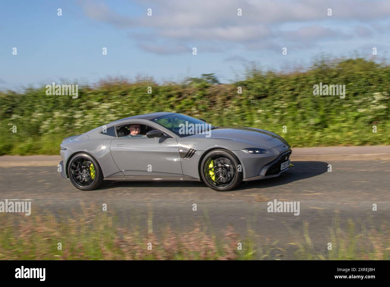 Petrol 3982 cc hi-res stock photography and images - Alamy