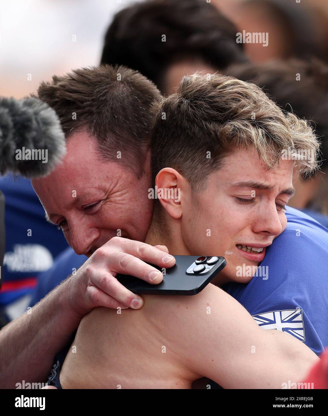 PARIS, FRANCE - AUGUST 09: Toby Roberts of Team Great Britain reacts ...