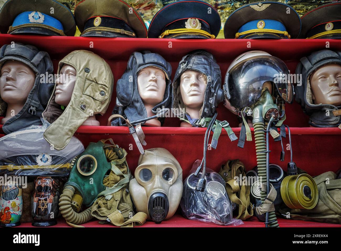Second hand helmets hi-res stock photography and images - Alamy