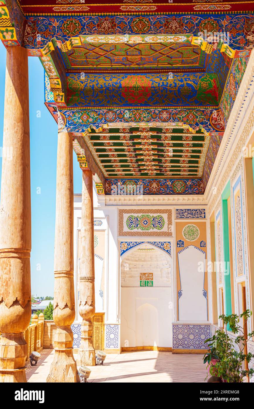 Mausoleum of President Islam Karimov in the Khazret Khizr Mosque ...