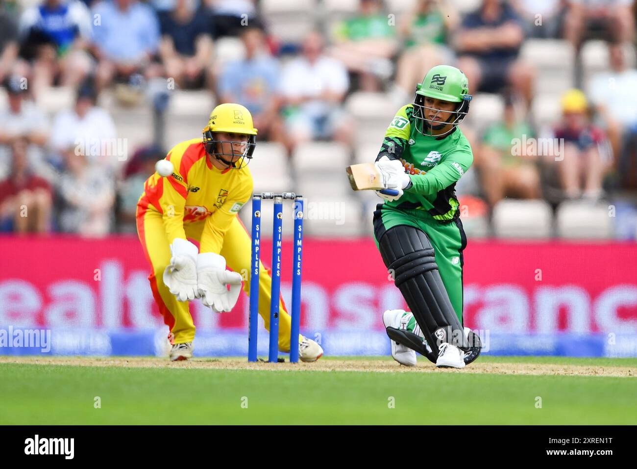 Smriti mandhana 2024 hi-res stock photography and images - Alamy