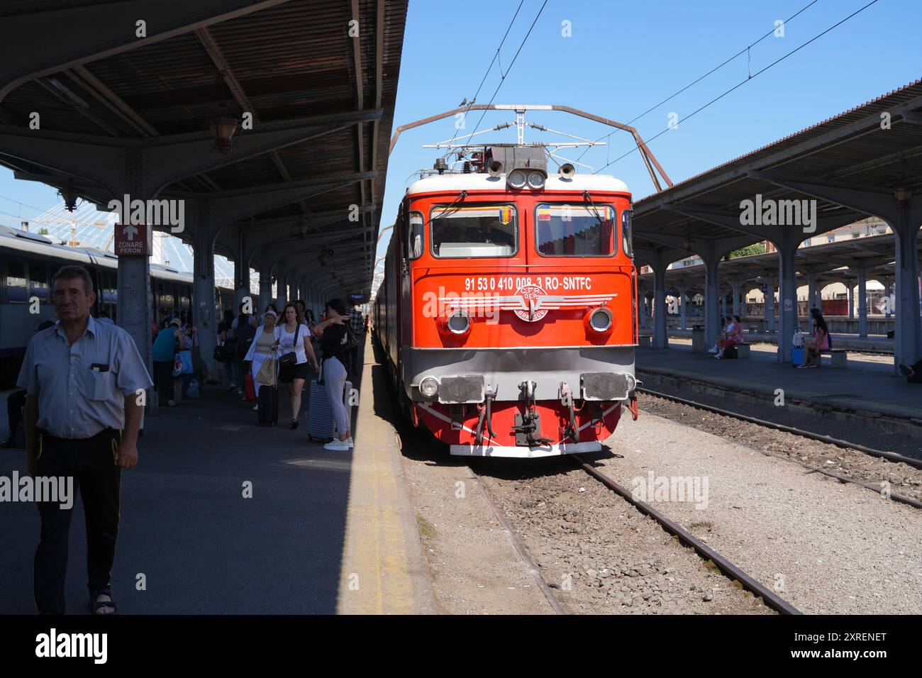 Red Romanian Train at Bucharest Gara de Nord Station Platform Stock ...