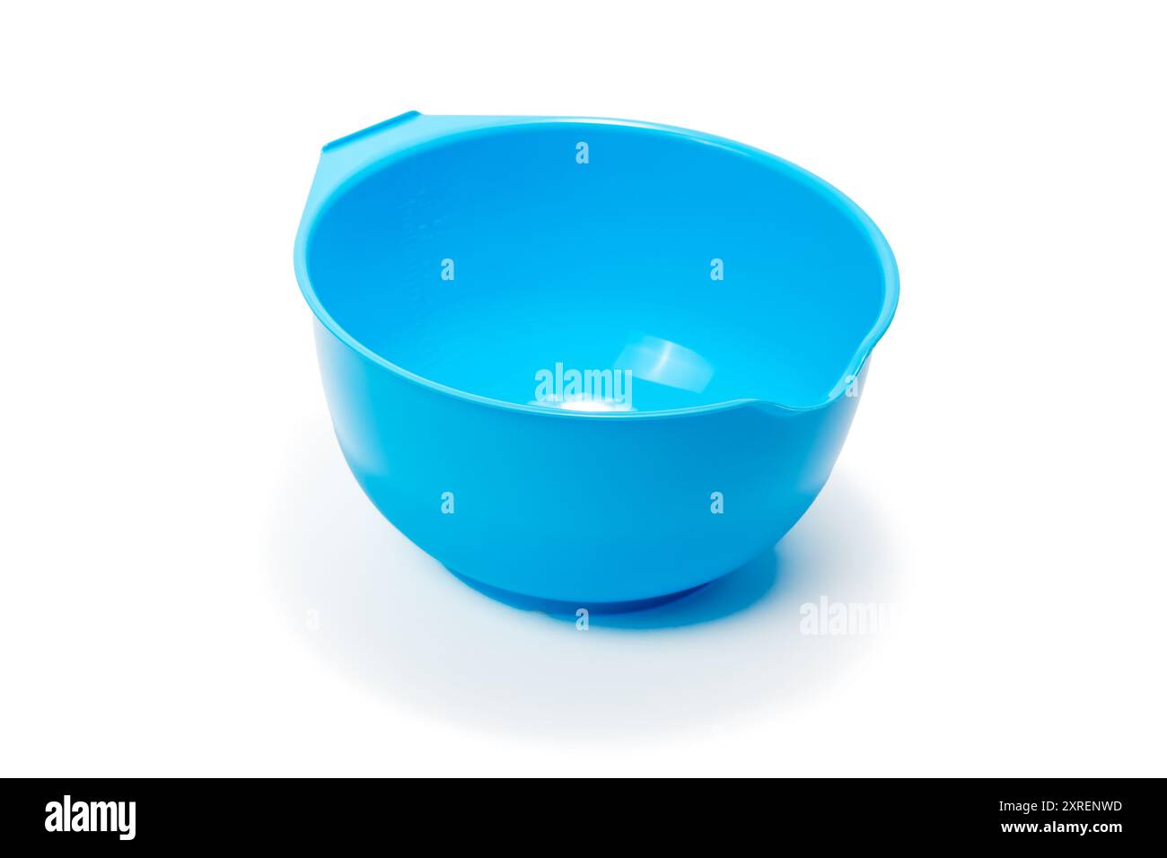 Measuring plastic cup isolated on white background. Kitchen measuring ...