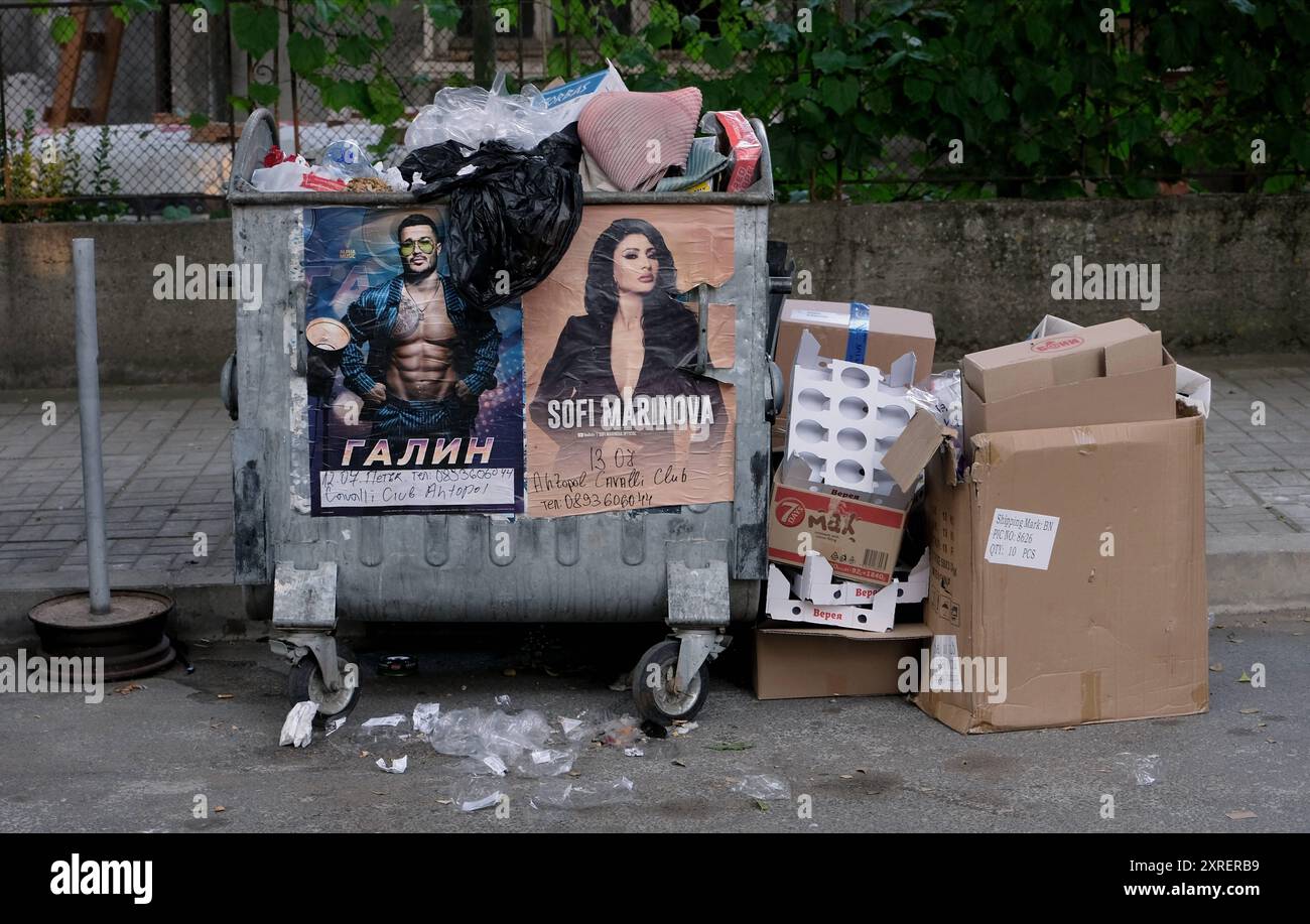 Balkanpop hi-res stock photography and images - Alamy