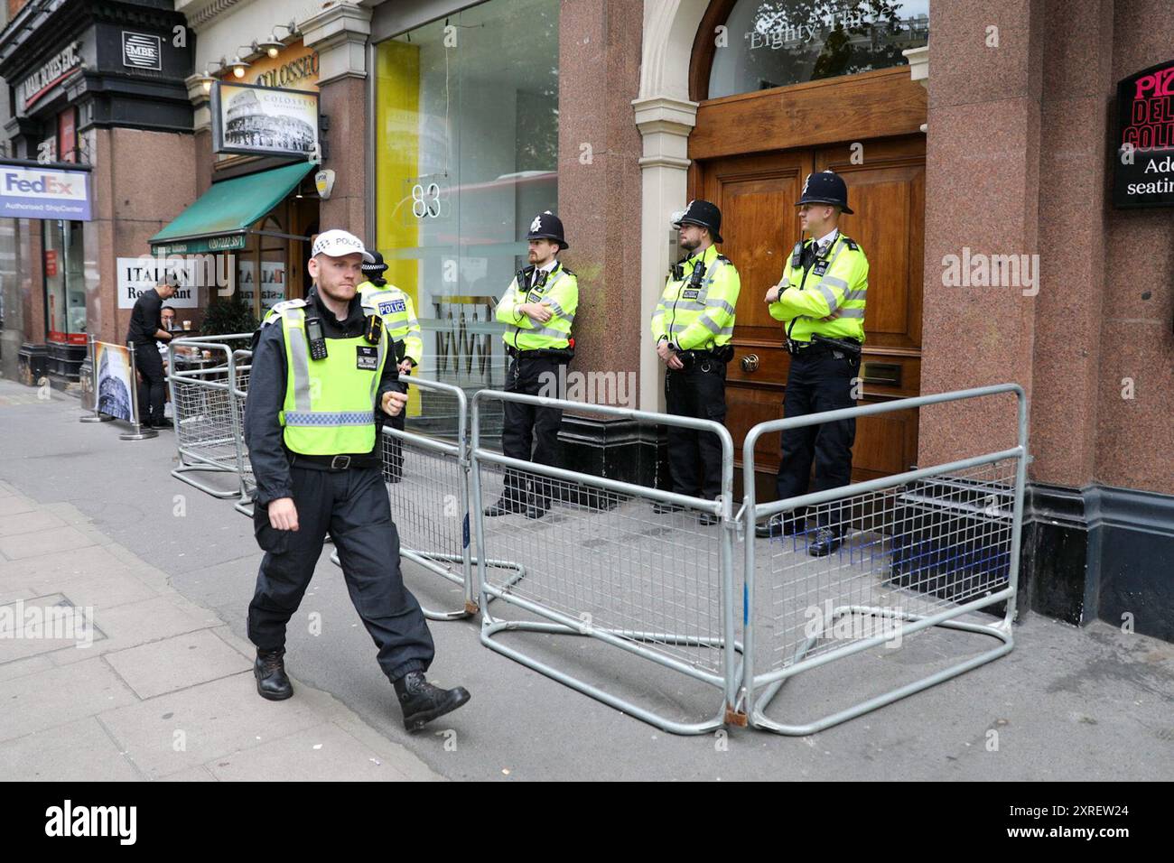 Uk riots police 2024 hi-res stock photography and images - Alamy