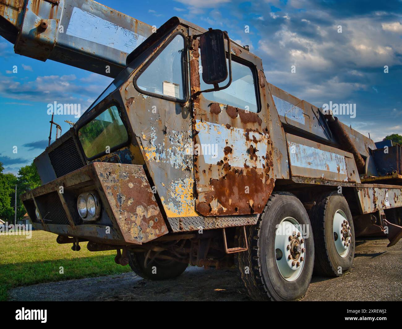 Rusty crane hi-res stock photography and images - Alamy