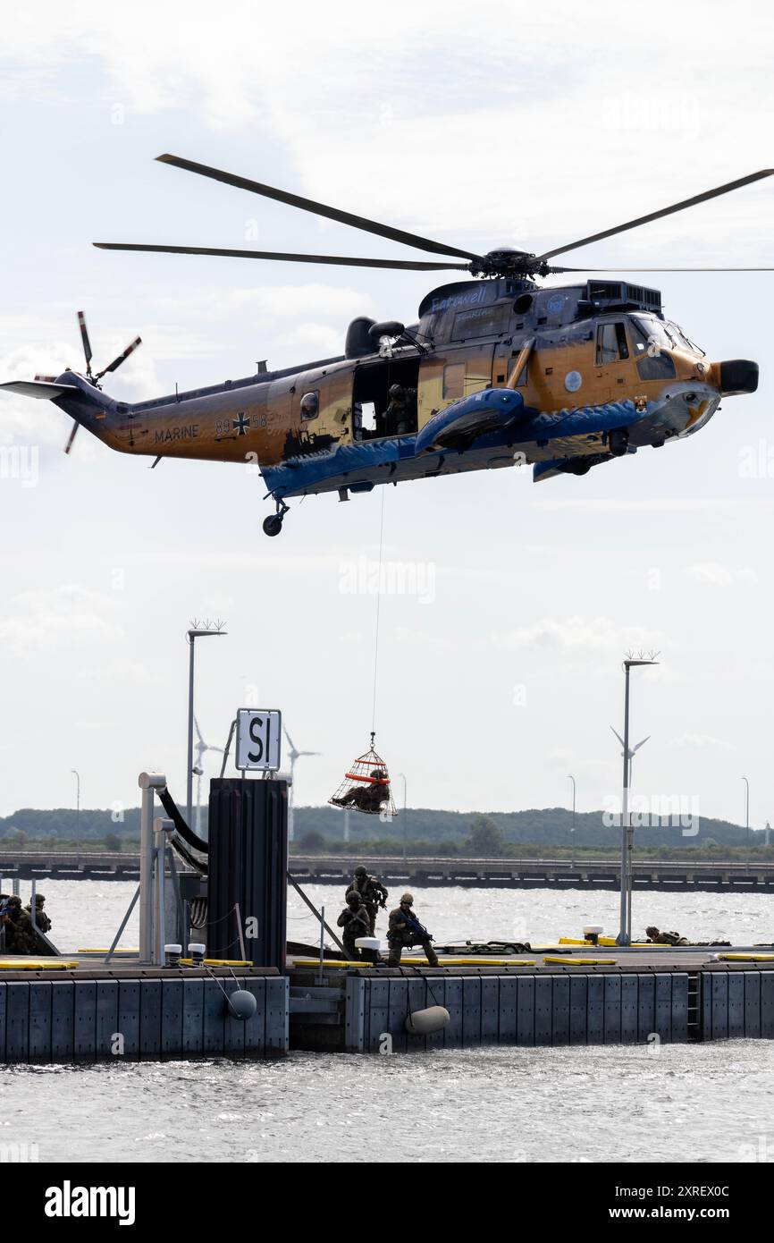 10 August 2024, Mecklenburg-Western Pomerania, Rostock-Warnemünde: A Sea King Mk41 SAR ...