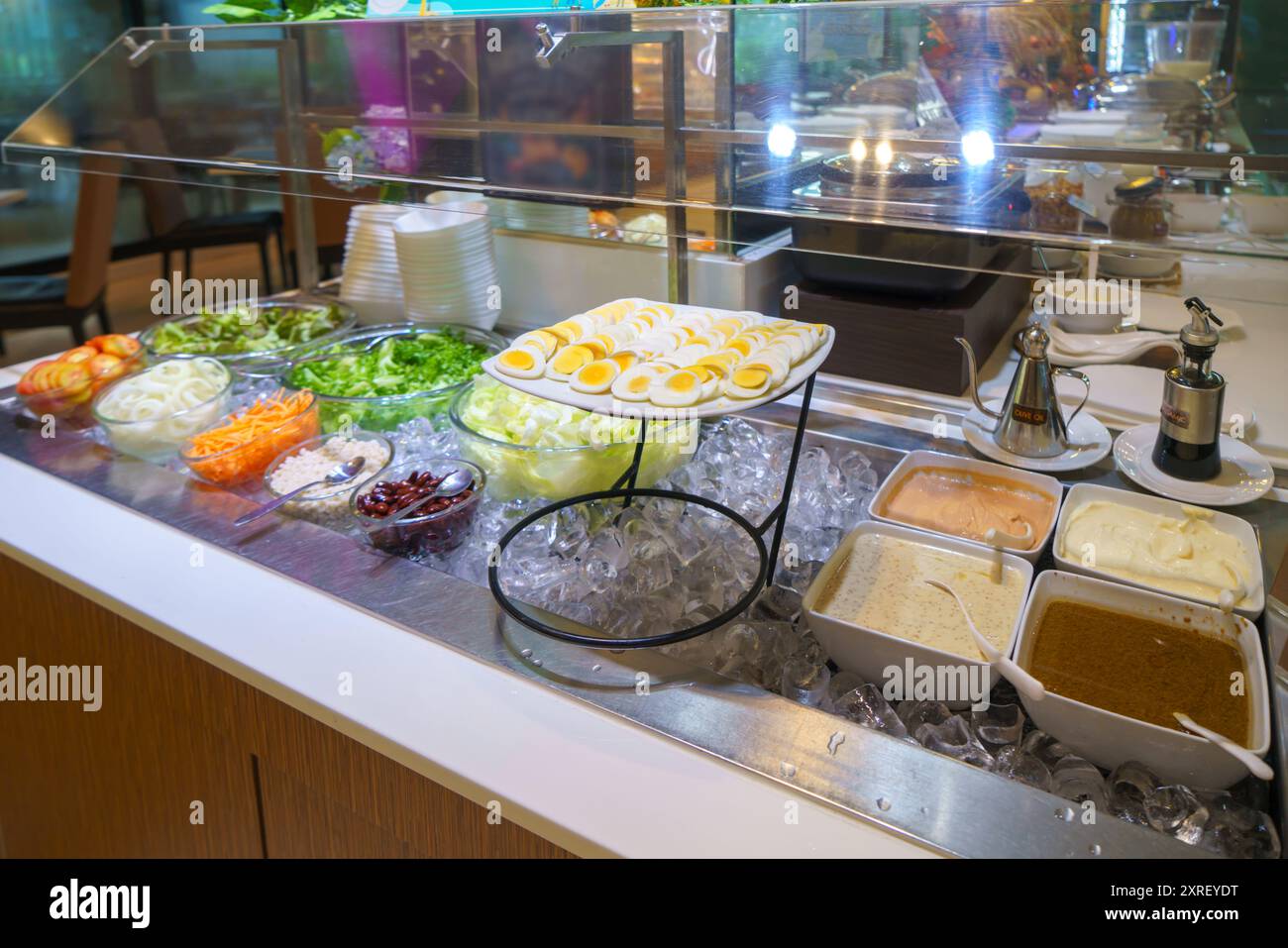 Buffet restaurants hi-res stock photography and images - Alamy