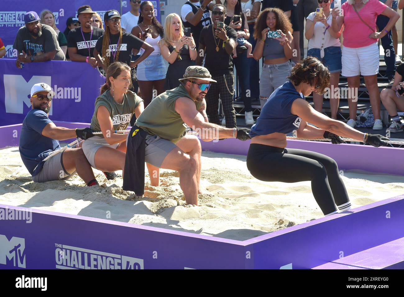 Darrell Taylor, Emily Schromm, Johnny 'Bananas' Devenanzio und Rachel ...