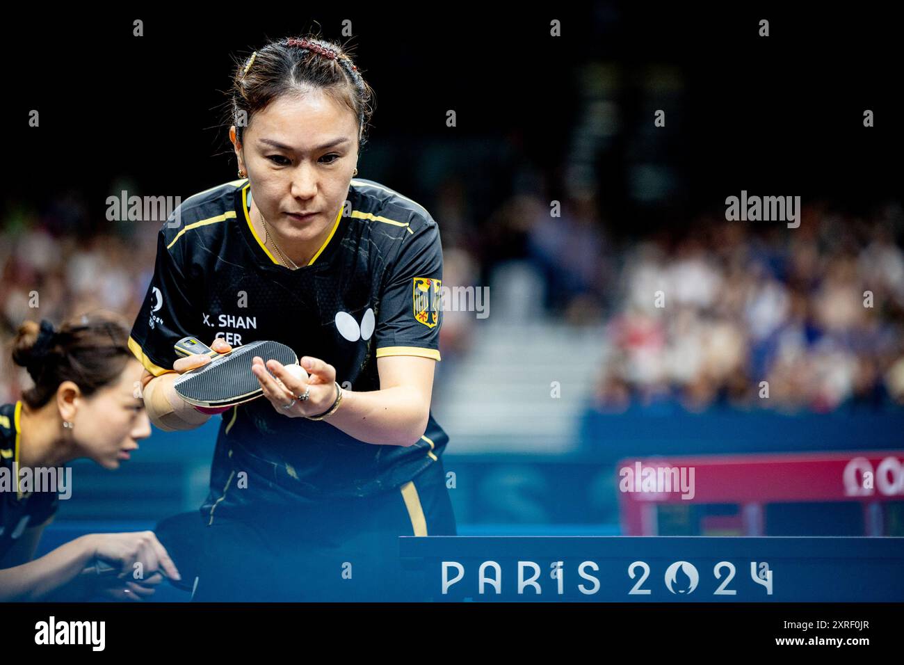 SHAN Xiaona beim Aufschlag(GER) im Doppel gegen SHIN Yubin, JEON Jihee ...