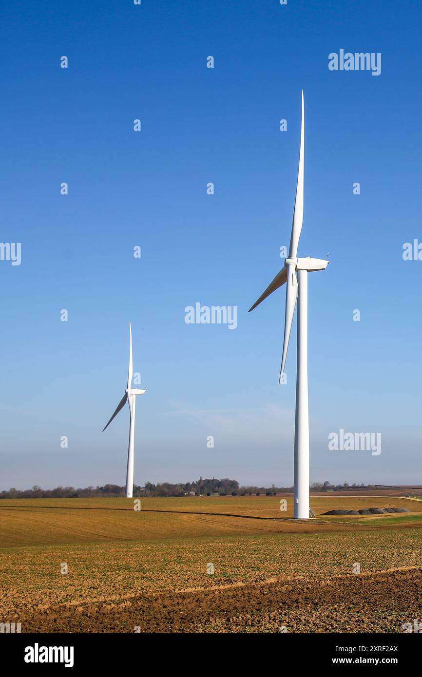 Hook Moor Wind Farm, Aberford, Leeds, West Yorkshire in bright winter ...